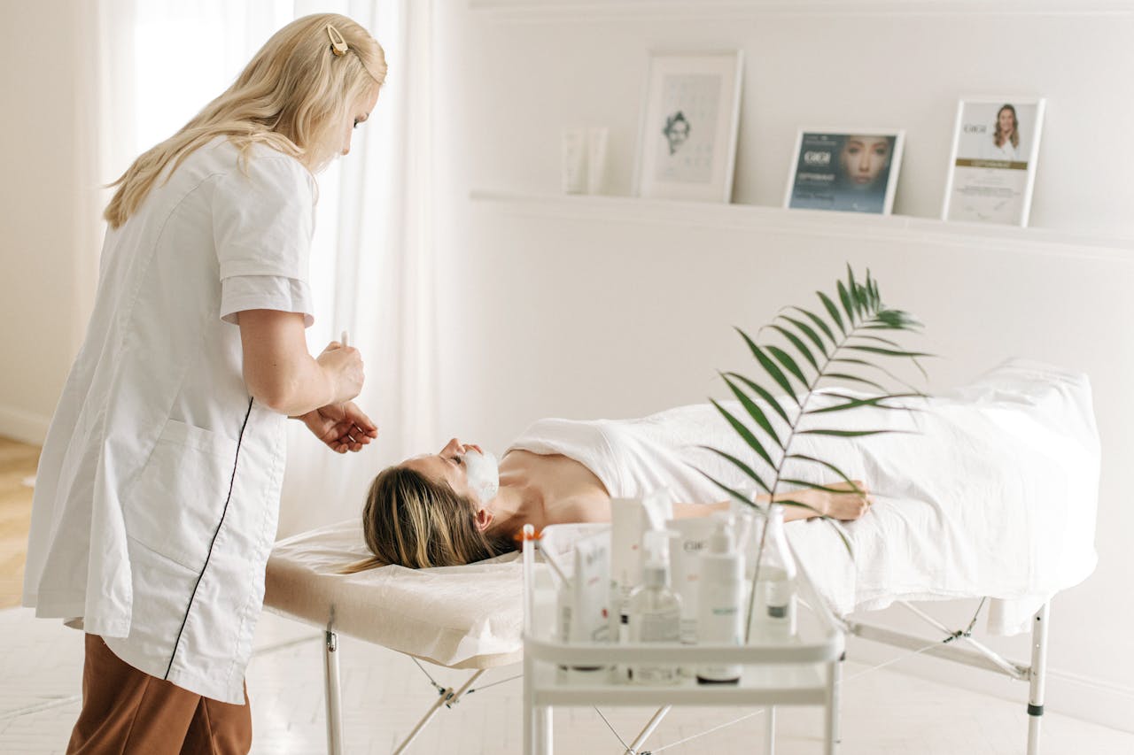 What to Expect at a Dermatologist Appointment: A Step-by-Step Guide ...